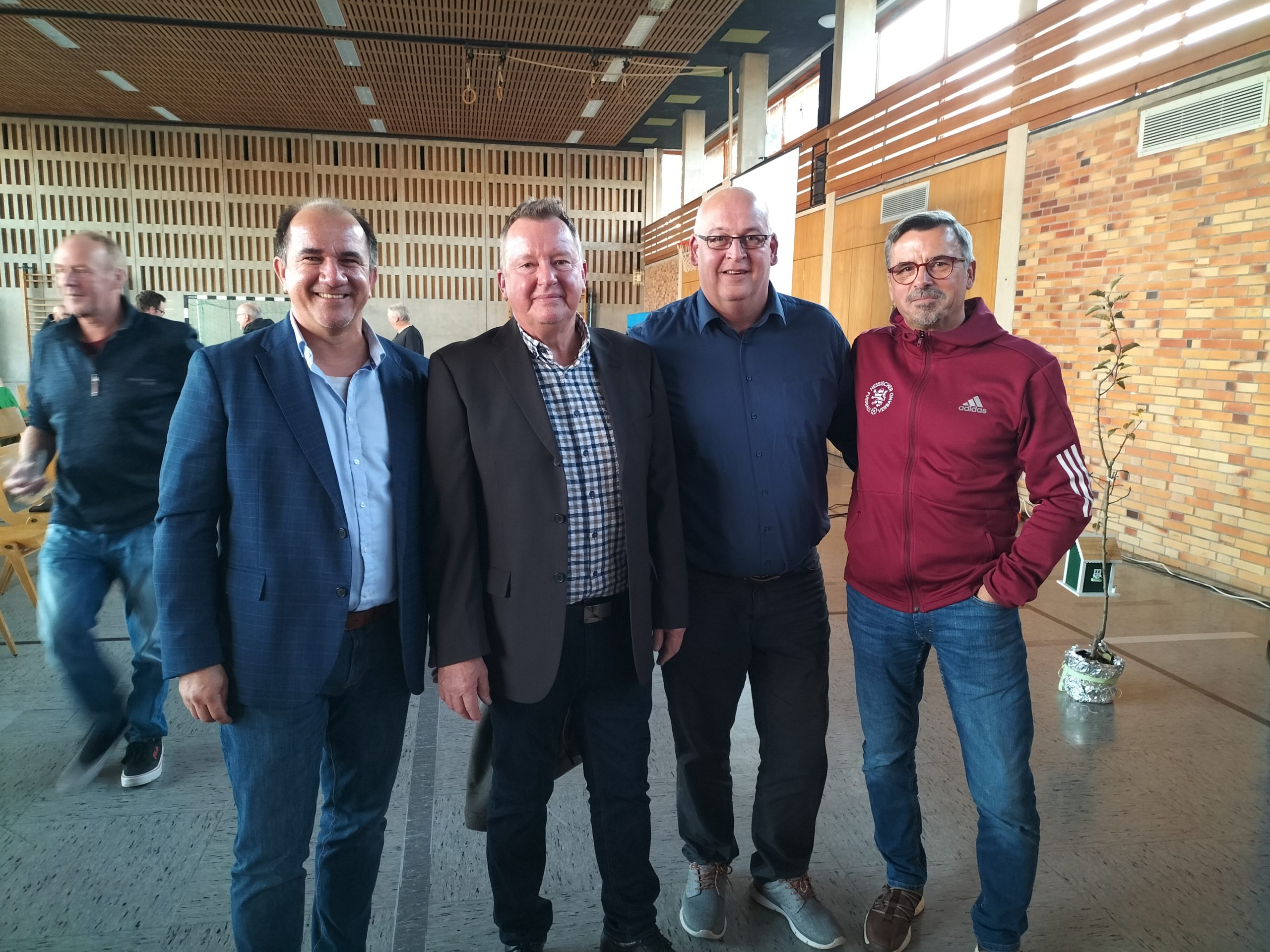 Hausmeister-Urgestein Bernd Mühlbach geht in den Ruhestand - Stadt Alsfeld